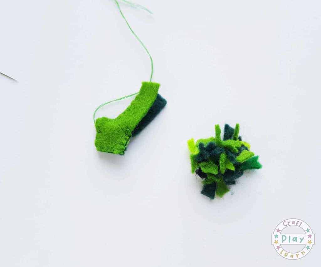 DIY Plushies: Easy Sew Frog Plushie - Craft Play Learn