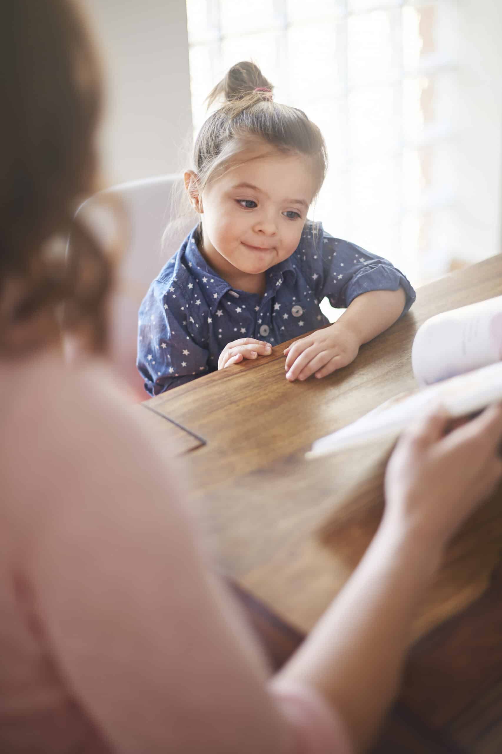 10 Reasons To Read To Your Kids - Craft Play Learn