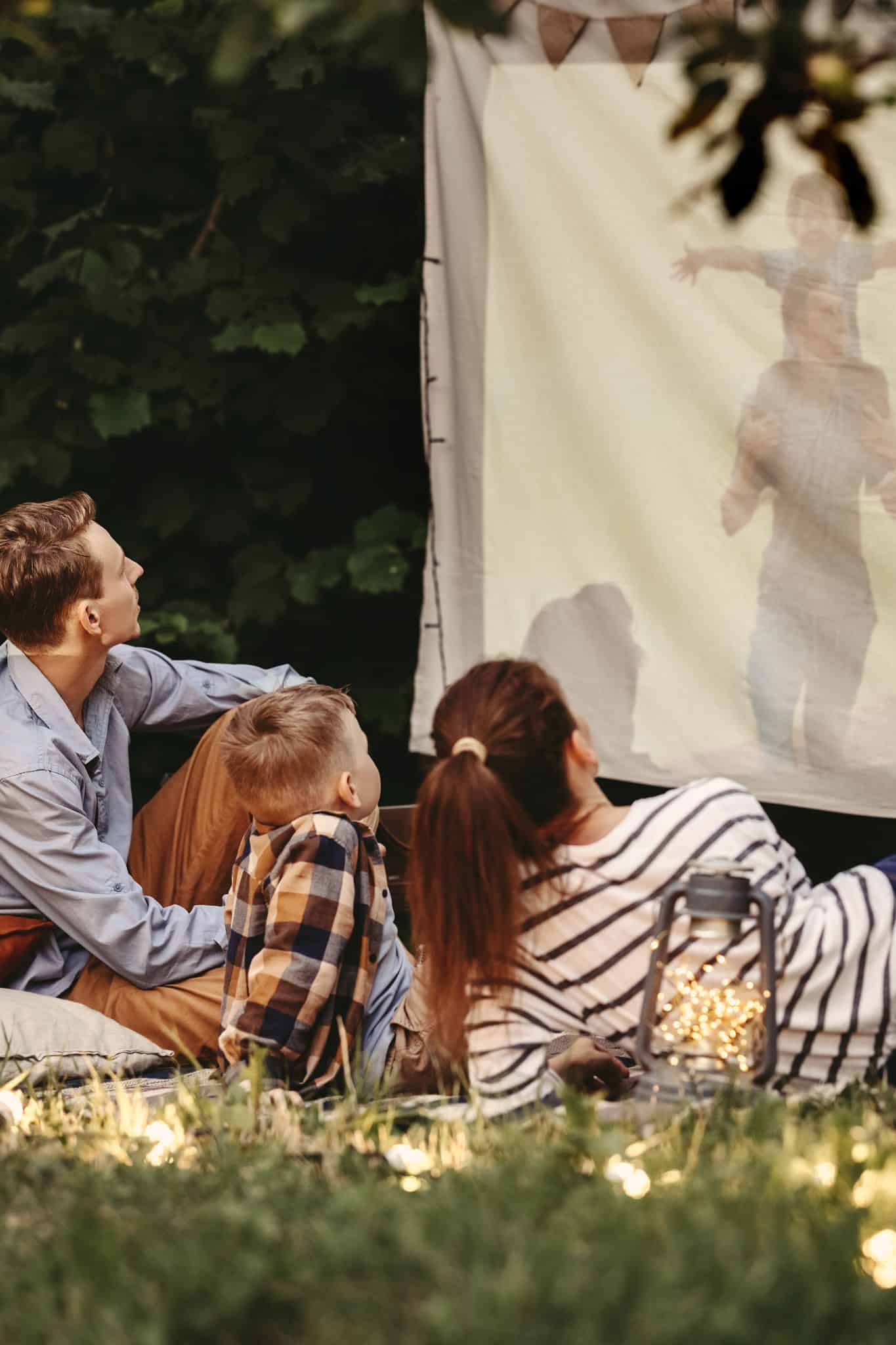 How To Create a Fun Backyard Movie Night