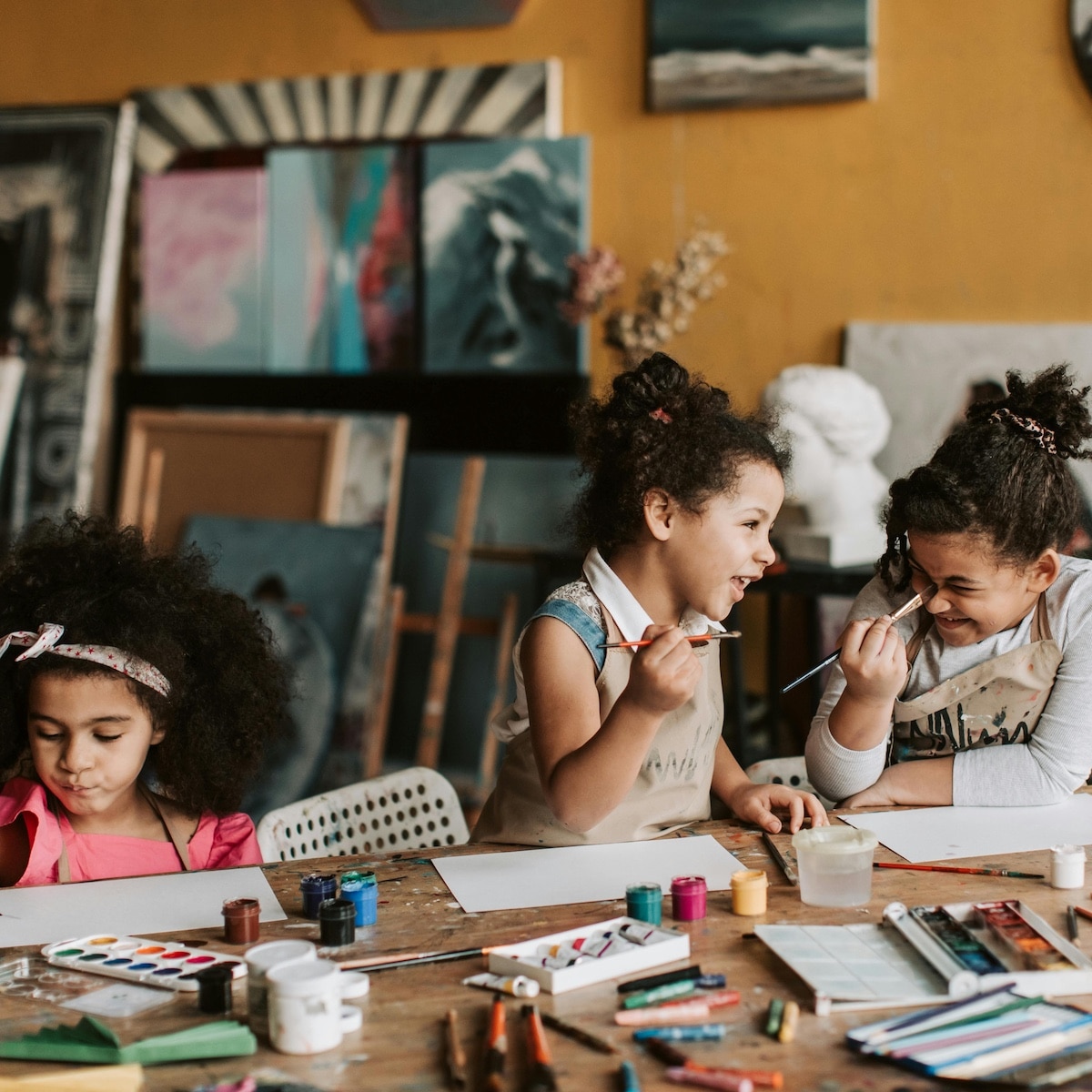 Fun Craft Projects For Children On Moving Day - Craft Play Learn